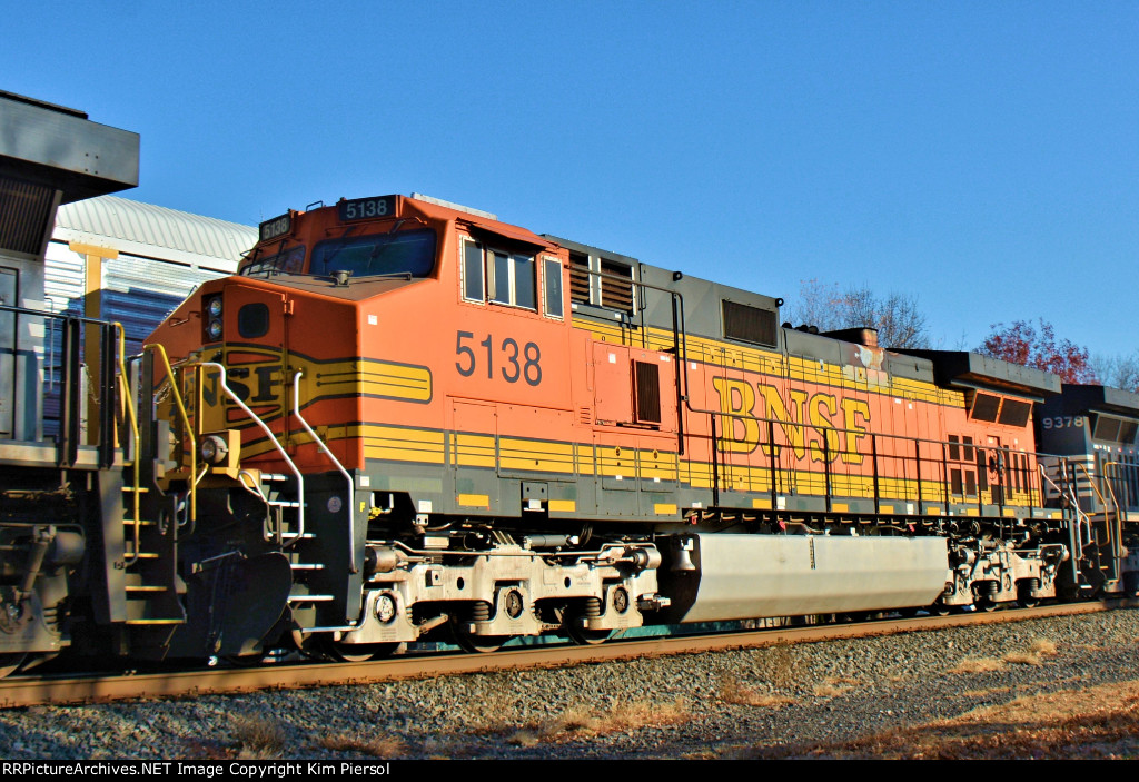 BNSF 5138